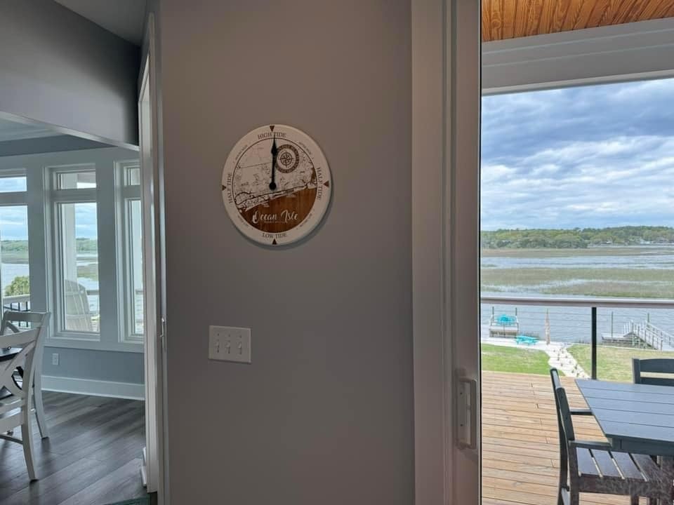 Custom Engraved Tide Clocks For Any Area on the East Coast
